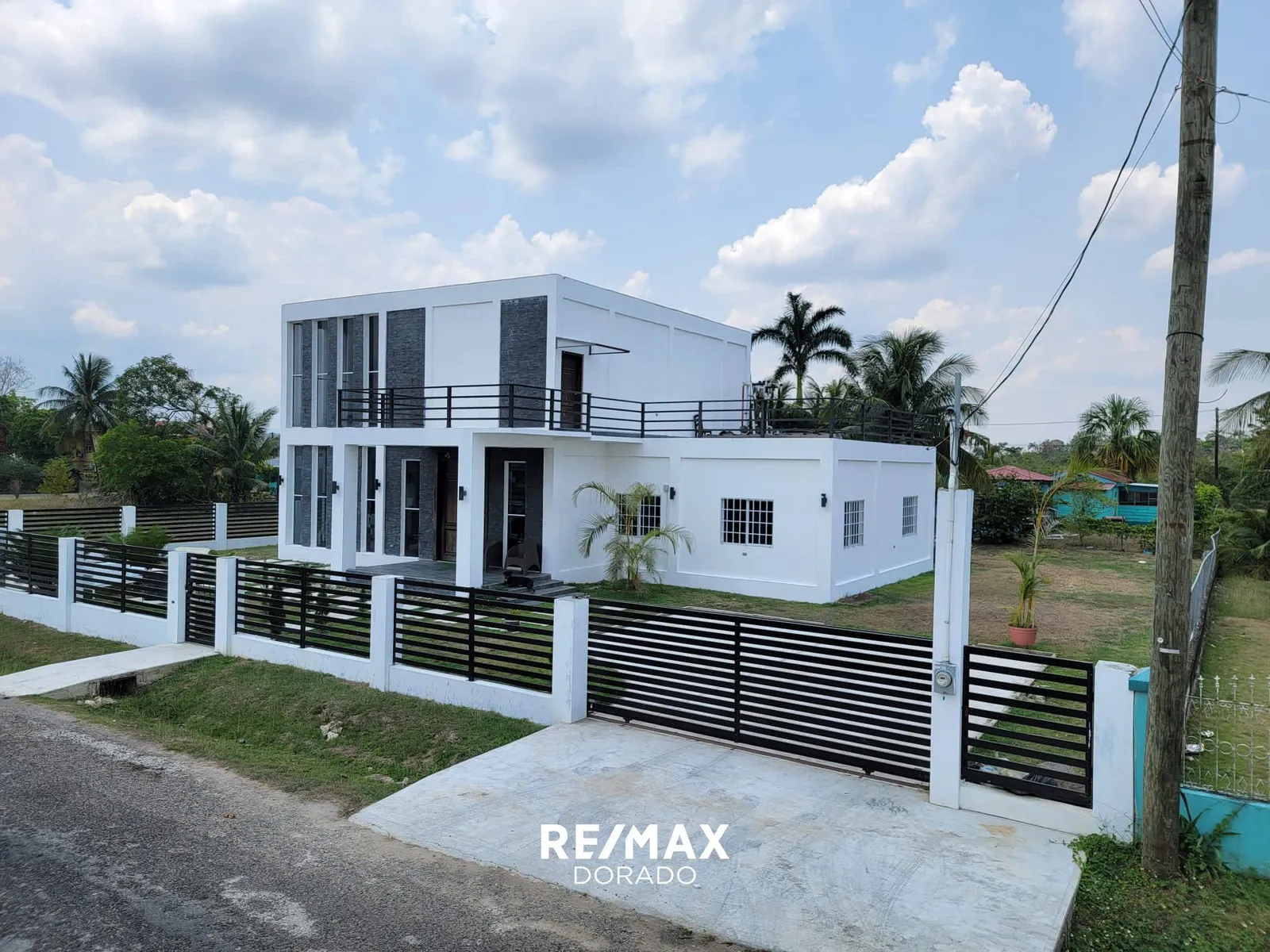 Modern Family House, Belmopan City Belize, | RE/MAX Belize